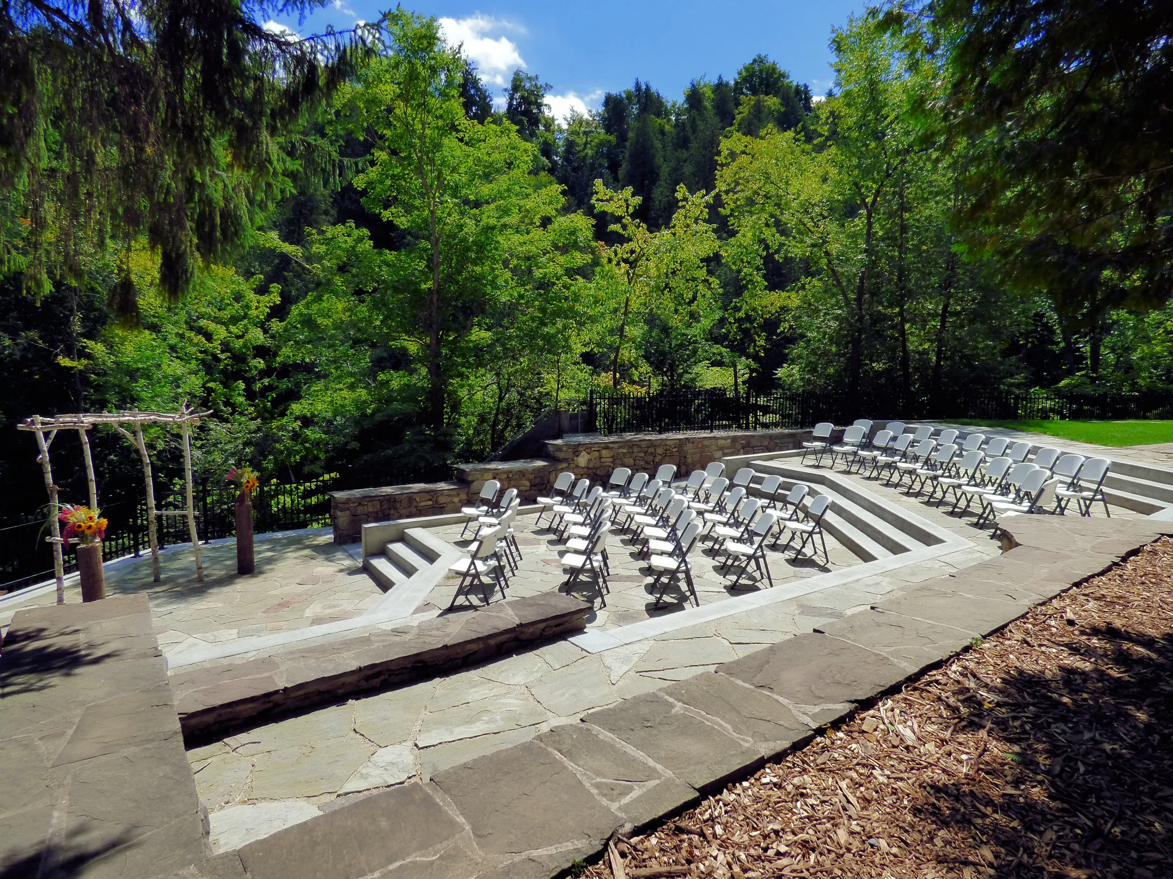 Know About Outdoor Wedding Venues with Credit Valley Conservation